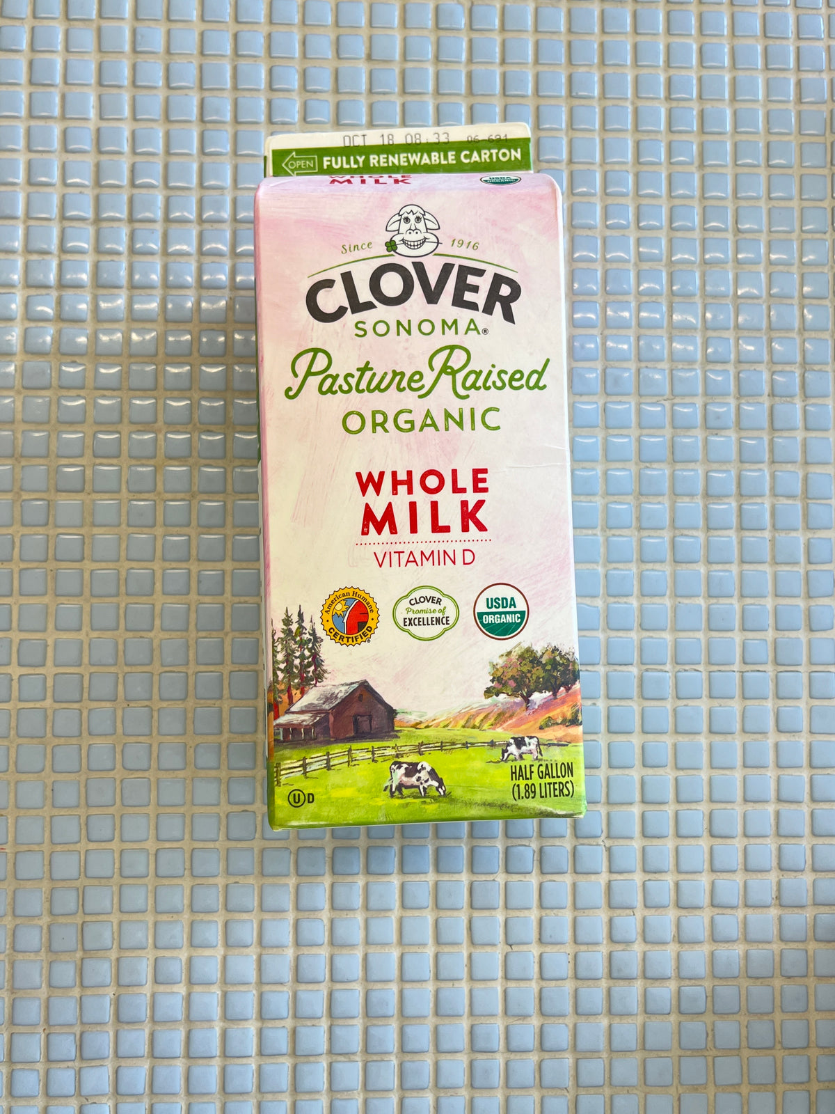 clover whole milk 1/2 gallon | SIP SNACK