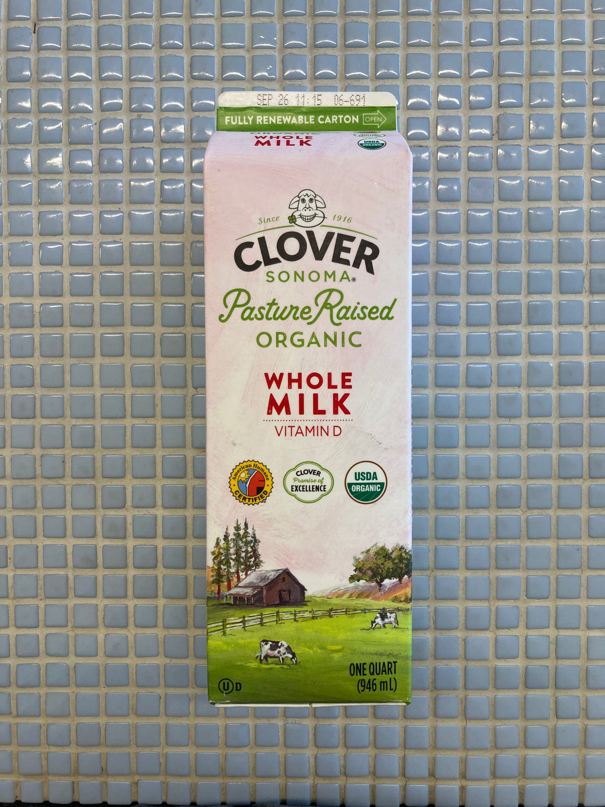 clover organic whole milk - 32oz | SIP SNACK